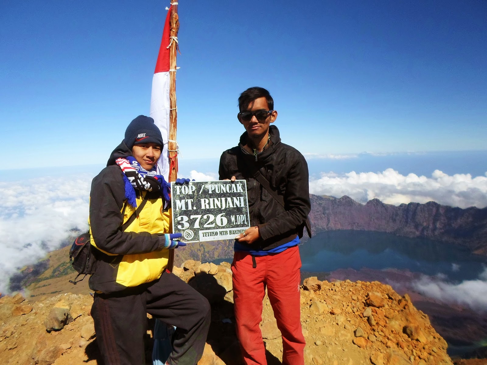 Pendakian Gunung Rinjani 3.726 mdpl via Sembalun - Senaru - Manusia Lembah